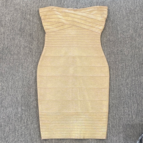 Dresses | Gold Bodycon Cocktailparty Dress Size M | Poshmark